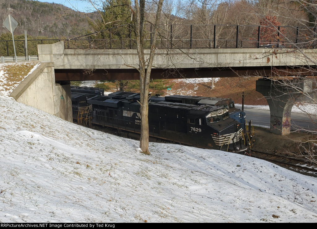 NS 7629 & 9864 and MEC 7655 & 3404